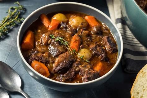 Mijoté de boeuf aux légumes au Thermomix un bon plat classique plein