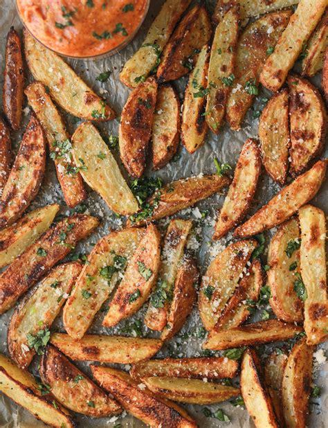 Crispy Baked Potato Wedges