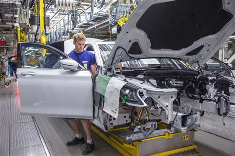 BMW Werk Dingolfing Streik Der IG Metall Stoppt Produktion Kurz
