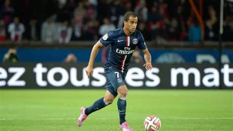 Mercato PSG Lucas Moura lâche un indice sur son avenir