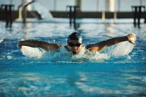 La natación de los deportes que más benefician al corazón Vivo