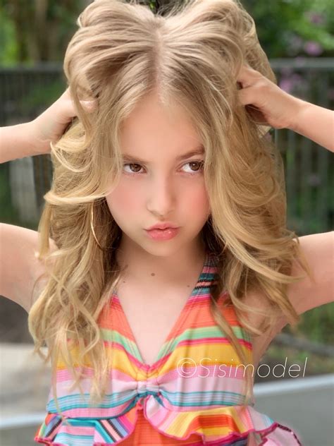 Sisi Model Portfolio Sisimodel