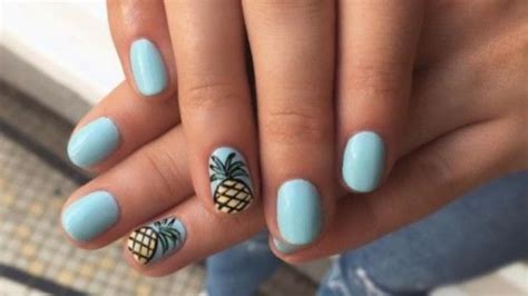Descubrir 98 imagen uñas cortas diseños sencillos Viaterra mx