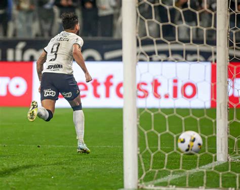 Corinthians x Atlético GO como aconteceu Resultado destaques e