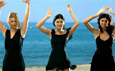 Aserej The Ketchup Song Spanish Version Las Ketchup Off