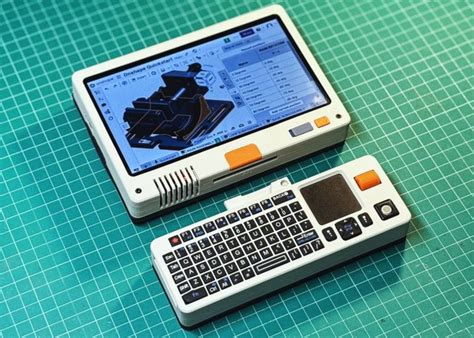 Pilet Is A Modular Cyberdeck With A Raspberry Pi For Brains A