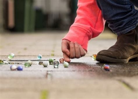 Confira Brincadeiras Antigas Para Se Divertir