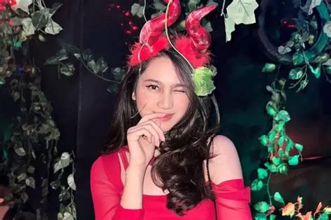 Profil Ratu Rafa Model Video Clip Lagu Maimunah Single Terbaru Andre