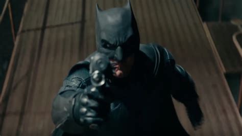 Zack Snyder Says Fans Surprised By Batman Killing People Need To Wake
