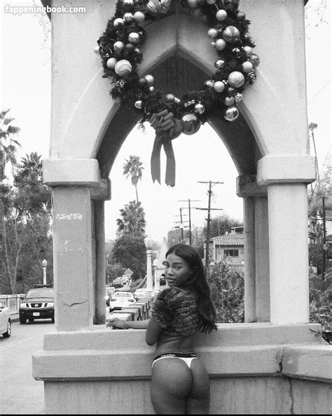 Quenlin Blackwell Nude The Fappening Photo 3794817 FappeningBook
