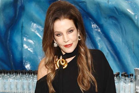 Morre Lisa Marie Presley Filha De Elvis Aos Anos