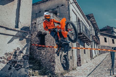 Ktm Releases Enduro Range Racer X