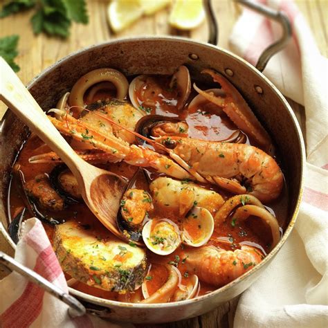 Zarzuela Tradicional De Pescado Y Marisco