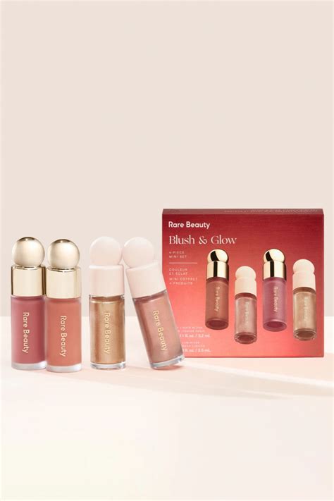 Maquillage soins du visage haircare parfums Noël 2023 est placé