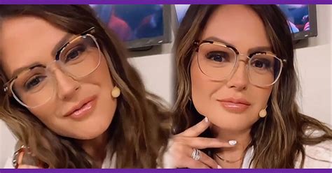 Mariana Echeverría aparece con lentes y dice que parece maestra de