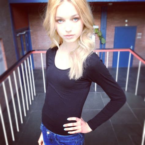 Tjarda MODEL MANAGEMENT New Polaroids Emma Van Engelen