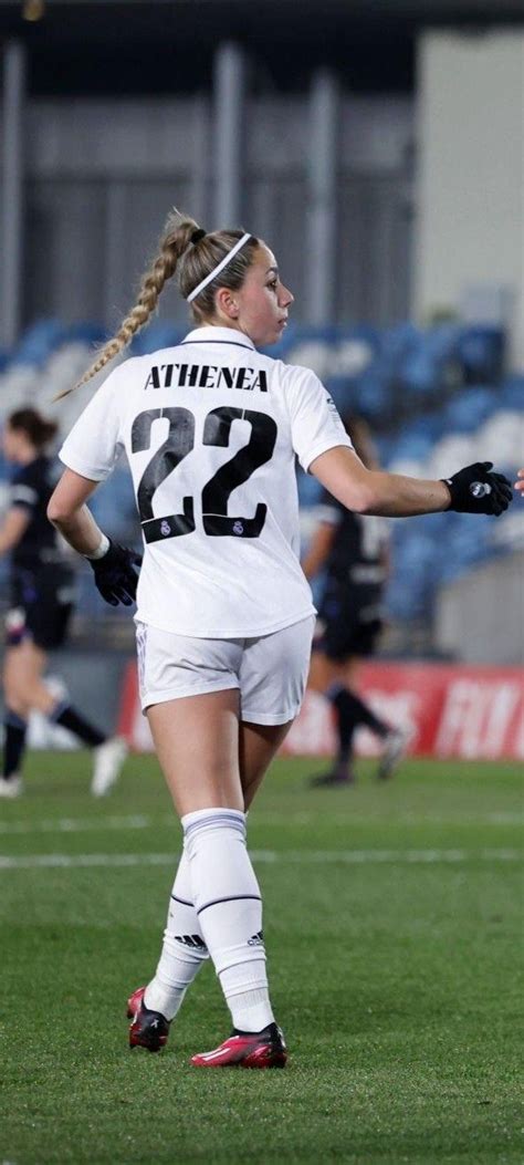 Athenea Del Castillo Female Athletes Womens Football High Knee