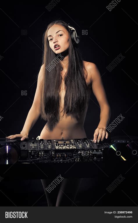 Naked Dj Telegraph