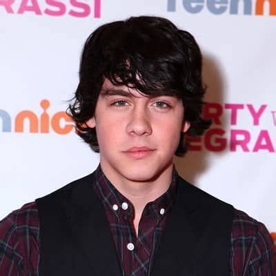 Munro Chambers Bio Age Career Height Net Worth Facts Melinda