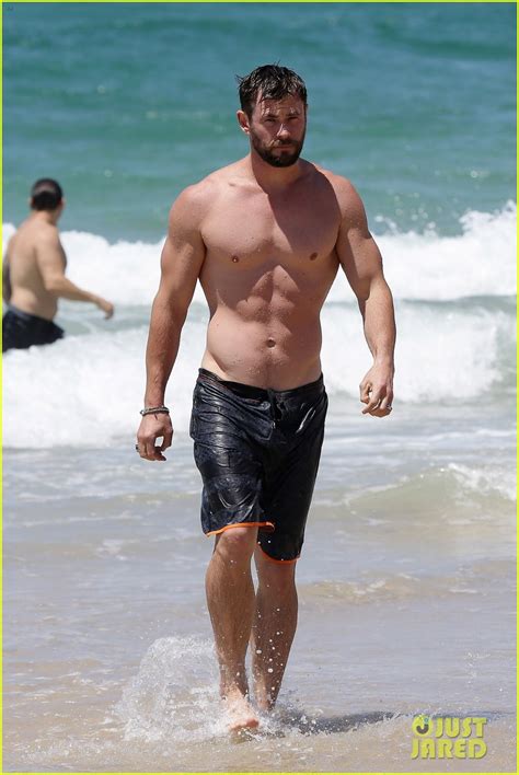 Chris Hemsworth Goes Shirtless Bares Ripped Body In Australia Photo