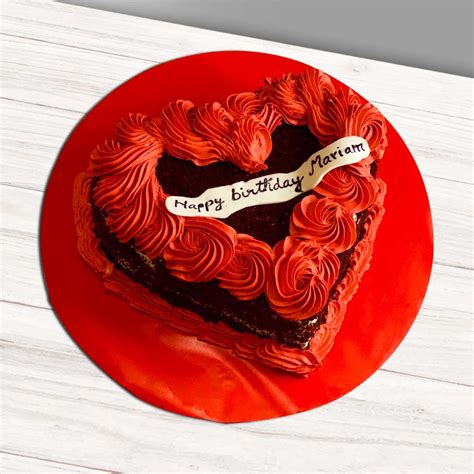 Yummy Heart Shaped Cake Cake Delivery Abu Dhabi