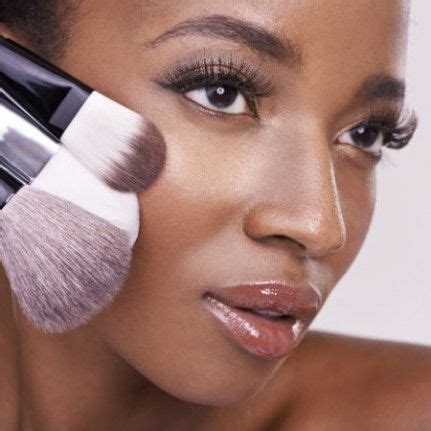10 astuces de maquillage pour les peaux noires et métissées Makeup