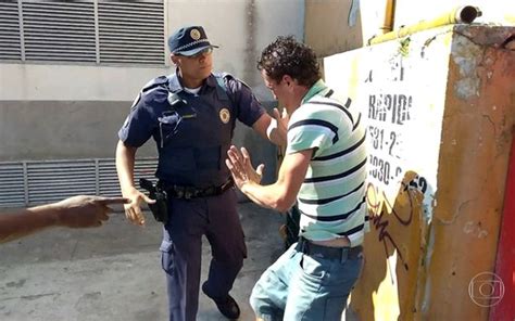 Morador de rua é espancado por guardas civis metropolitanos em São