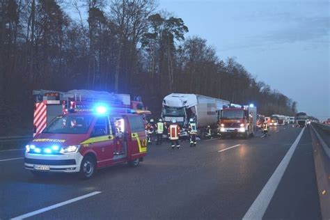 A6 Bei Bad Rappenau Vollsperrung Nach Lastwagen Unfall Update