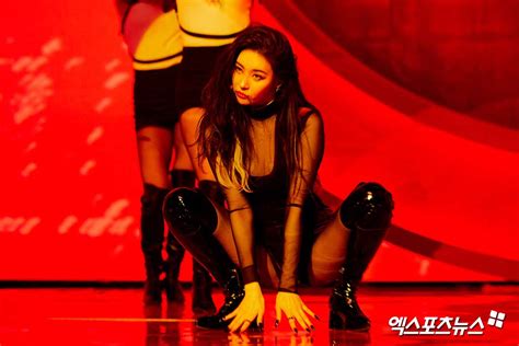 Sunmi Parle Du Concept Derri Re Tail Choisit L Artiste Qu Elle