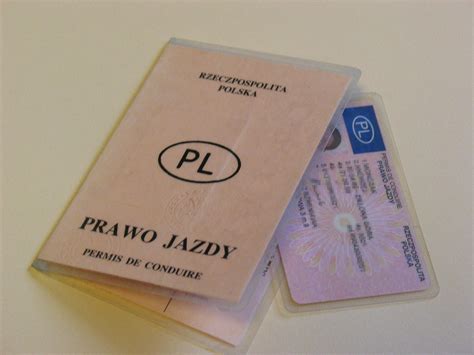 Bezterminowe prawo jazdy Wszyscy będą musieli je wymienić Oto