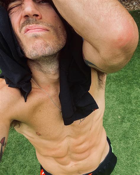 These Shirtless Pictures Of Sam Claflin Are So Hot They Could Catch