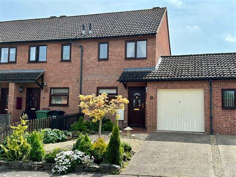 2 Bedroom Property Sold STC Thistledown Grove Hereford