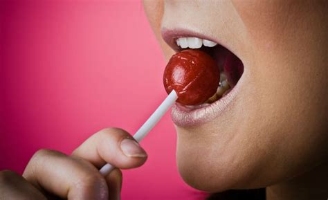 Quais os piores alimentos para a saúde bucal Confira Explorador da