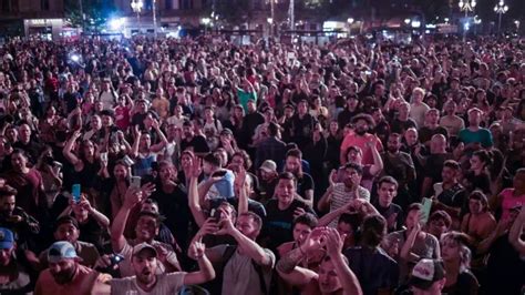 Cacerolazos en todo el país y masiva protesta frente al Congreso contra