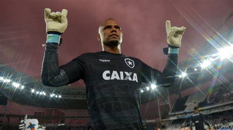 Em Noite De Retorno E Despedida Botafogo Faz O Dever De Casa E Vence
