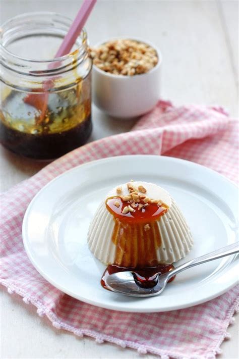 Bavarese Allo Yogurt Con Nocciola Recipe Food Recipes Ethnic Recipes