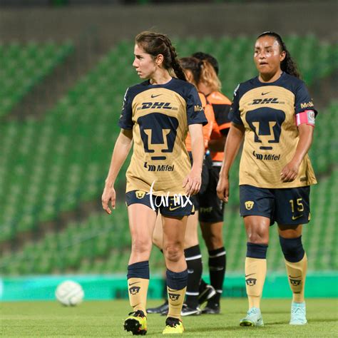 Deneva Cagigas Santos Laguna Vs Pumas Unam J A Liga Mx Femenil