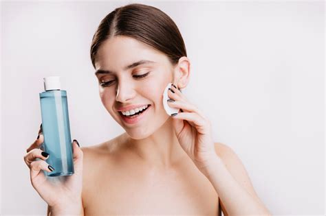 Qué es y para qué sirve el agua micelar Chic