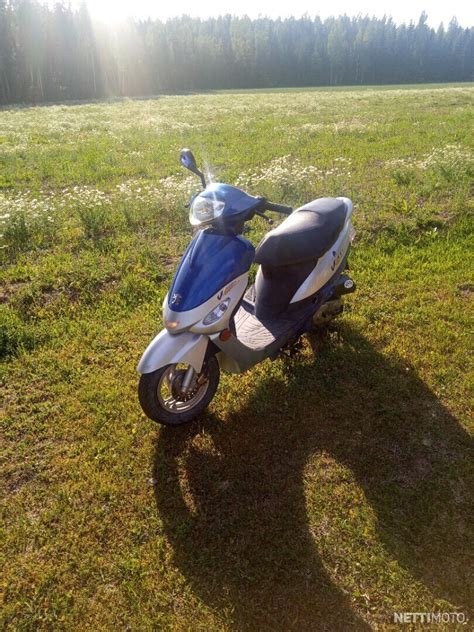 Peugeot V Clic 50 cm³ 2010 Mäntsälä Skootteri Nettimoto