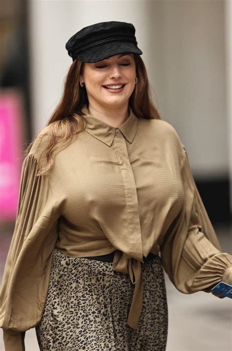 355 Best Braless Images On Pholder Celebs Selena Gomez And Smallbooblove