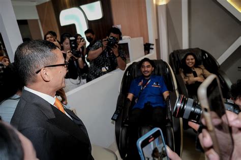 Menparekraf Undang Maskapai Dari Negara Anggota ASEAN Buka Rute
