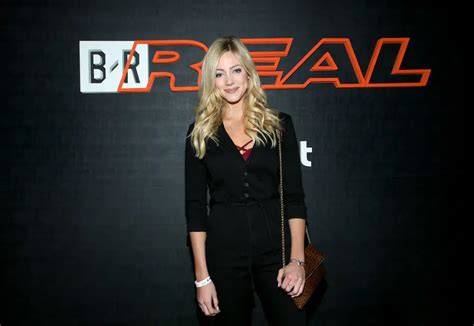 Abby Hornacek Eye Injury The Truth Behind Her Glass Eye Deveregroup