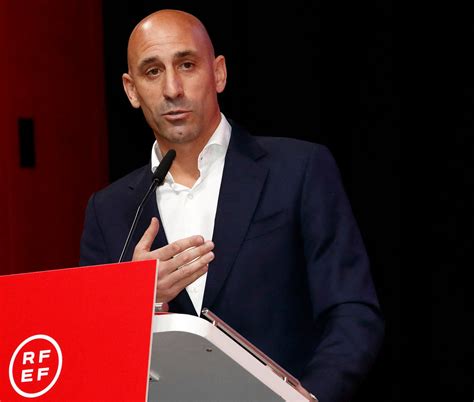 Baiser Forc Au Mondial F Minin Rubiales Bient T Suspendu Sur Demande