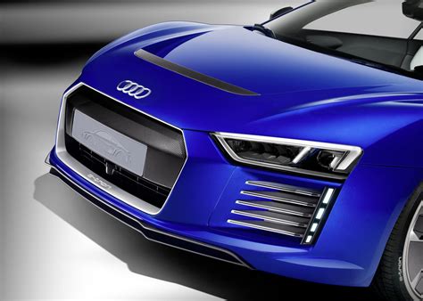Self Driving Audi R8 E Tron Concept Unveiled I Robot RSQ Finally Here