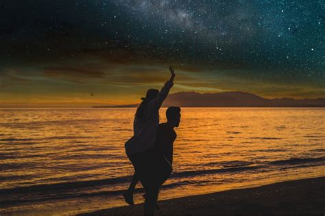 Ini 10 Tanda Dari Alam Semesta Tentang Jodoh Yang Dicari Jivaraga