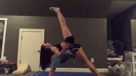 Ultimate Yoga Challenge Fail Skylar And Abby Youtube