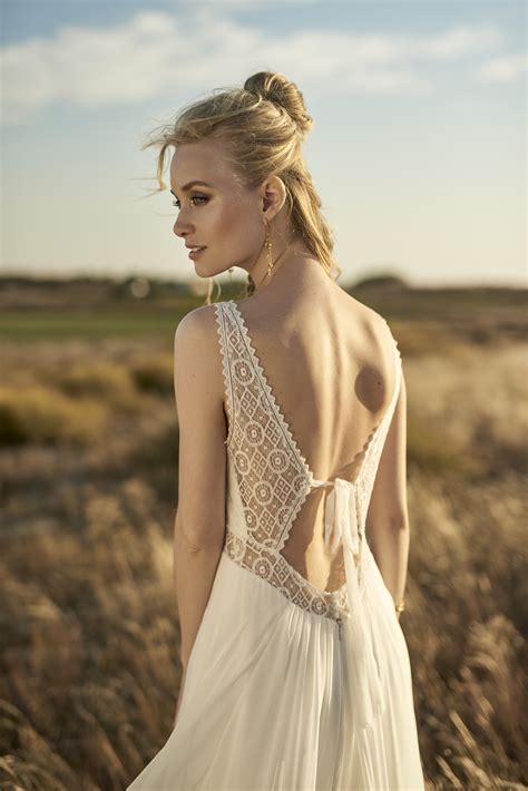 Robe de mariée bohème avec dos nu Grace à toi de Rembo Styling Boho