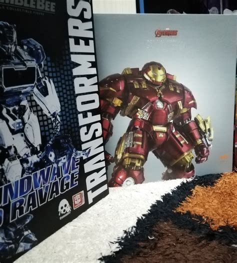 Threezero Soundwave And Comicave Hulkbuster Bundle Hobbies Toys