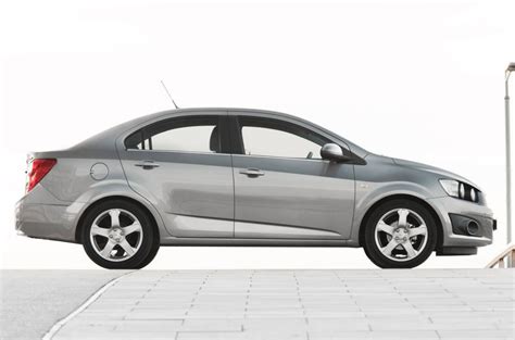 Ficha T Cnica Chevrolet Aveo Sedan V Cv Ltz Motor Es