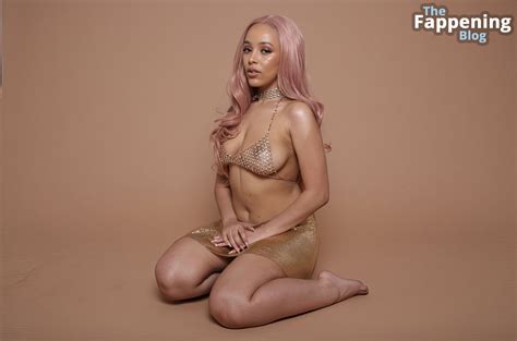 Doja Cat Shows Off Her Nude Tits Photos Onlyfans Leaked Nudes